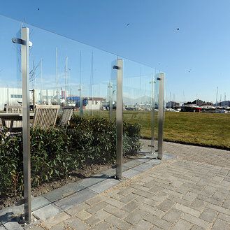 Glazen Windscherm kopen? [Topkwaliteit] | Koopjewindscherm.nl